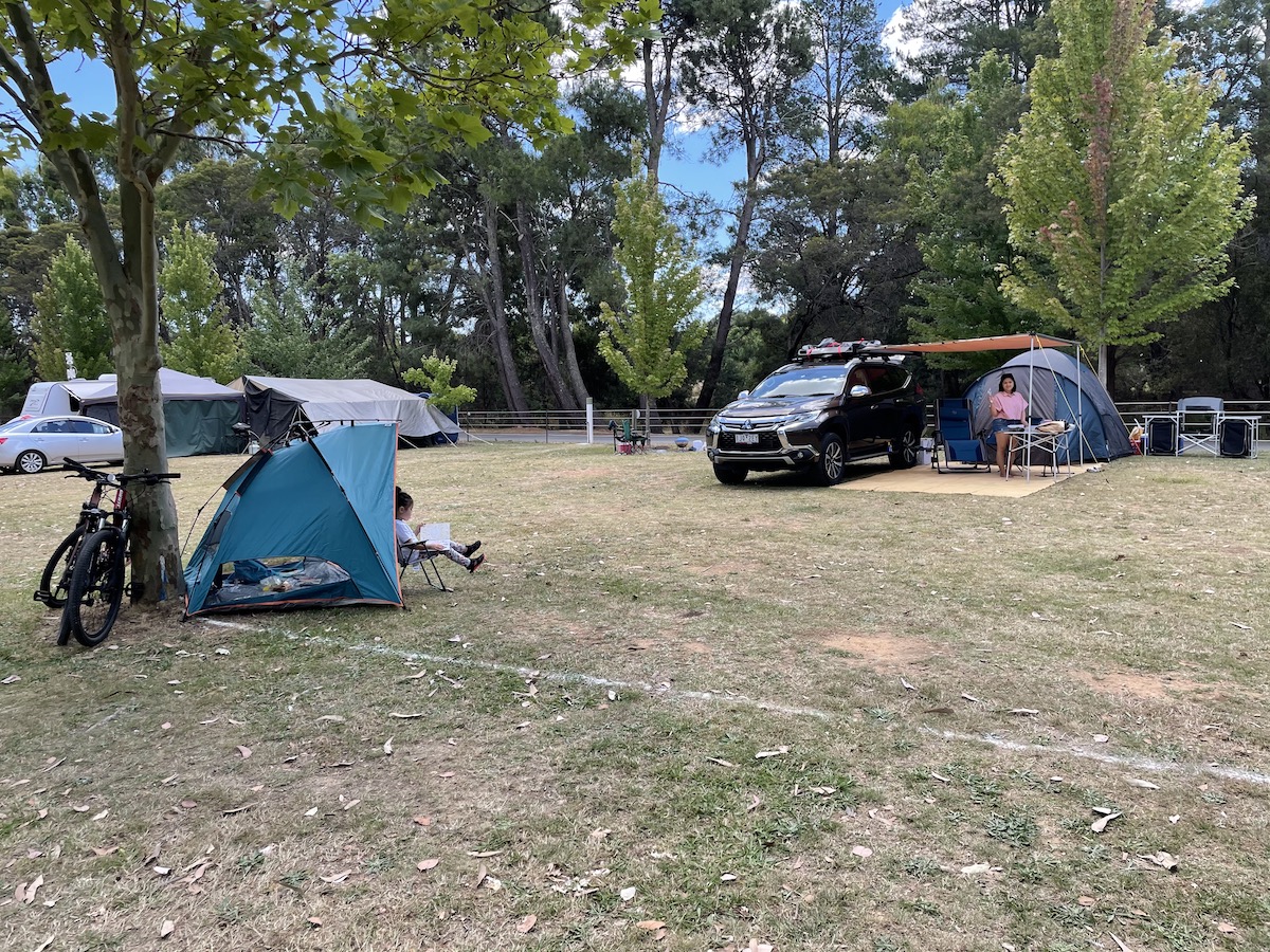 Camping at Lake Sambell Caravan Park, Beechworth